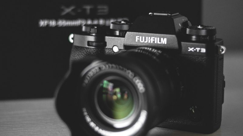 Best Mid-Range Mirrorless Cameras in 2021 - Pixobo - Profitable Photography