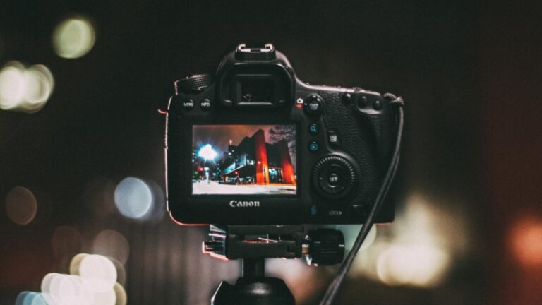 What Does EOS Stand For in Photography? | Explained! - Pixobo ...