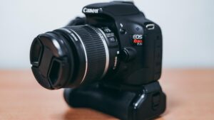 What Does EOS Stand For in Photography? | Explained! – Pixobo ...