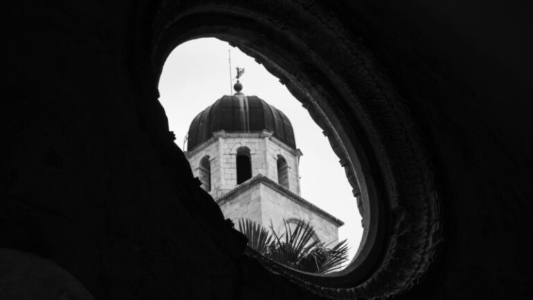 Framing in Photography: 10 Tips to Frame Photos Effectively – Pixobo ...